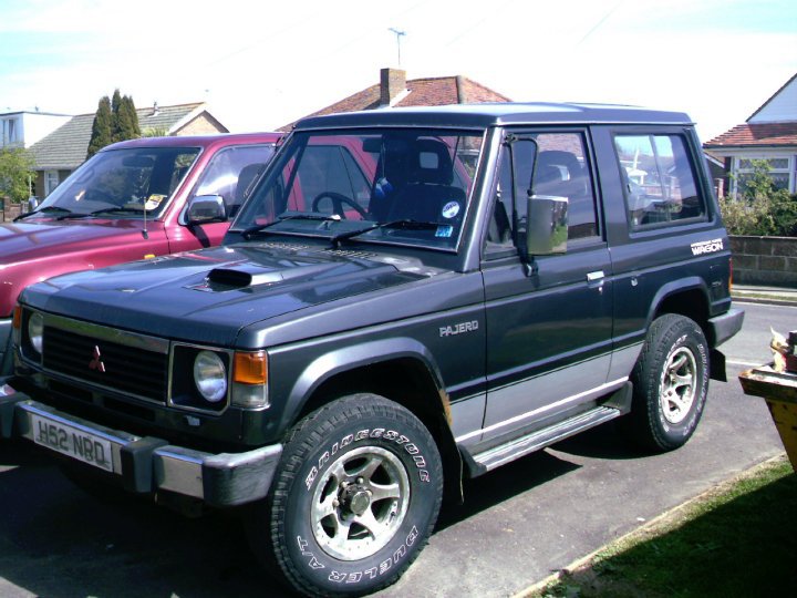 1989 Mitsubishi Pajero Overview CarGurus