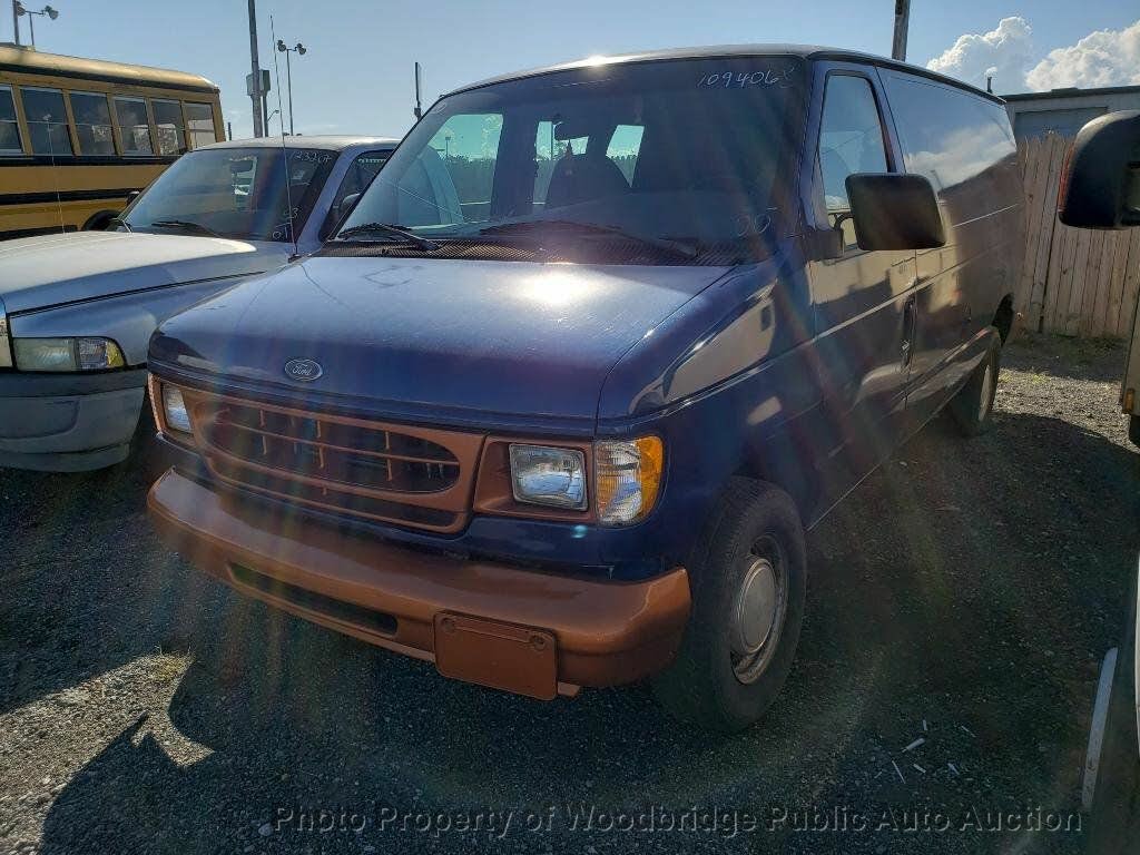 2000 Ford E-Series E-150 STD Econoline usados en venta en abril 2021 ...