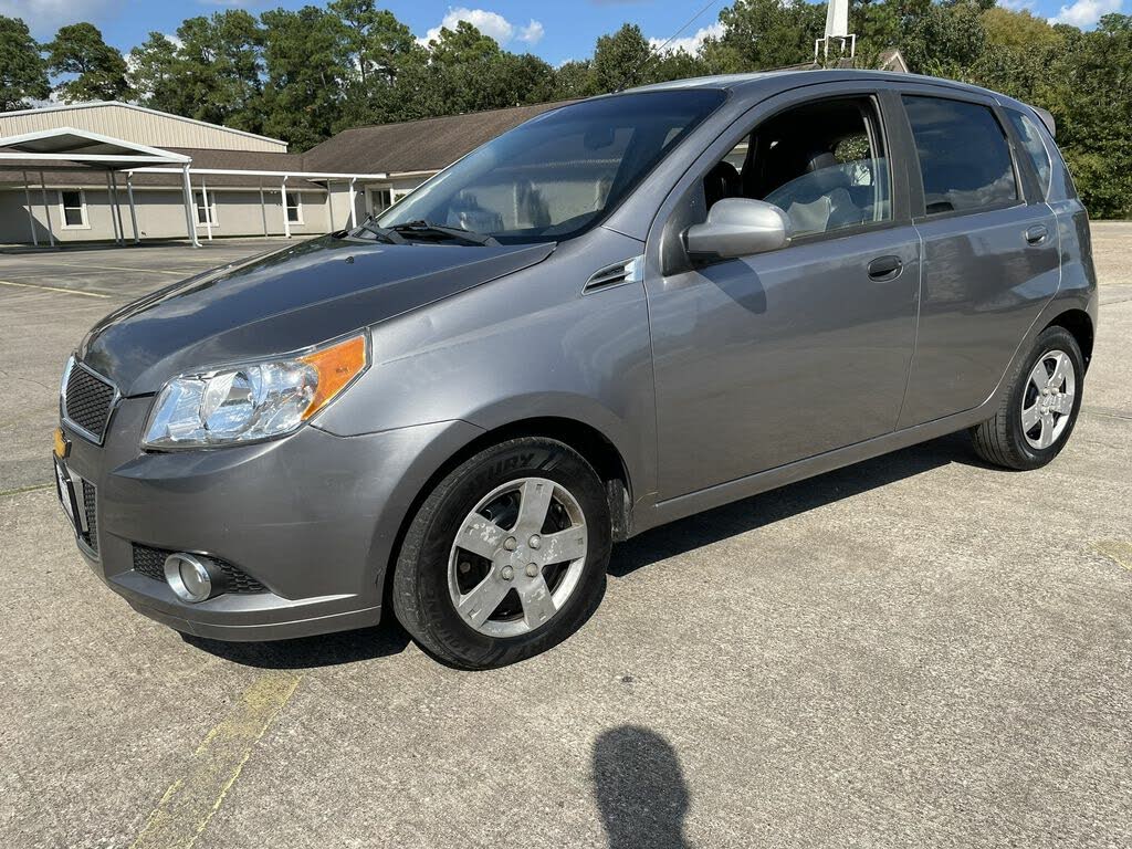 Used 2011 Chevrolet Aveo 5 2LT Hatchback FWD for Sale (with Photos ...