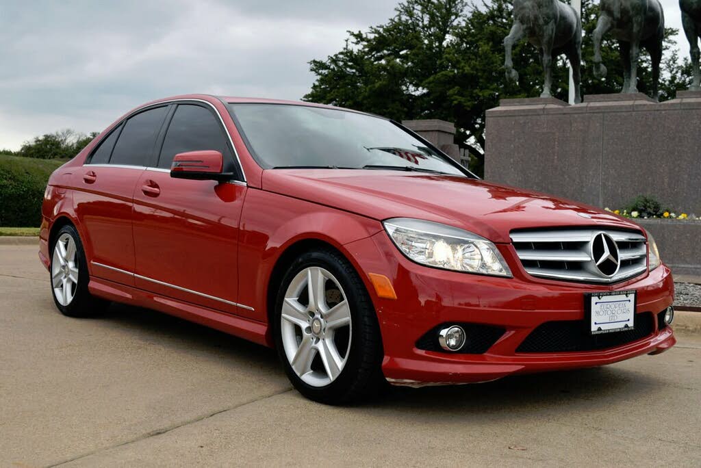Mercedes 2010 C300 Red