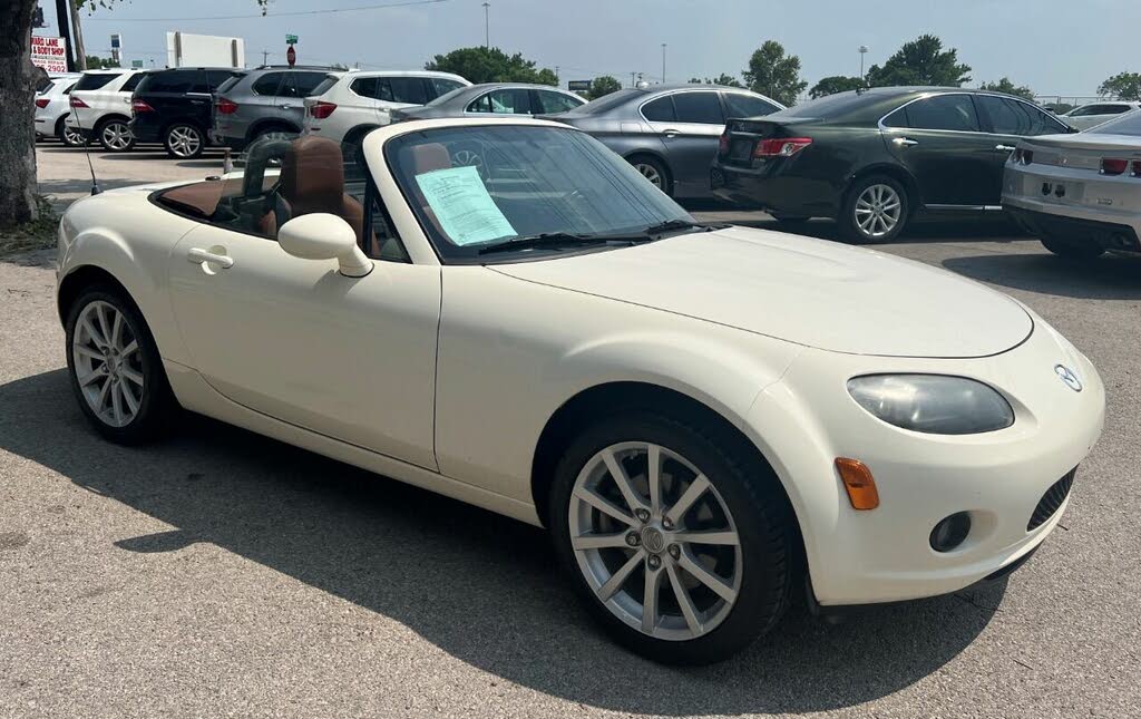 Used Mazda MX-5 Miata Grand Touring Hardtop Convertible for Sale (with ...