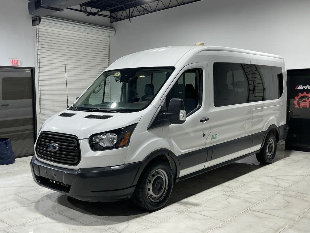 2017-Edition 350 XL Medium Roof LWB RWD with Sliding Passenger-Side ...