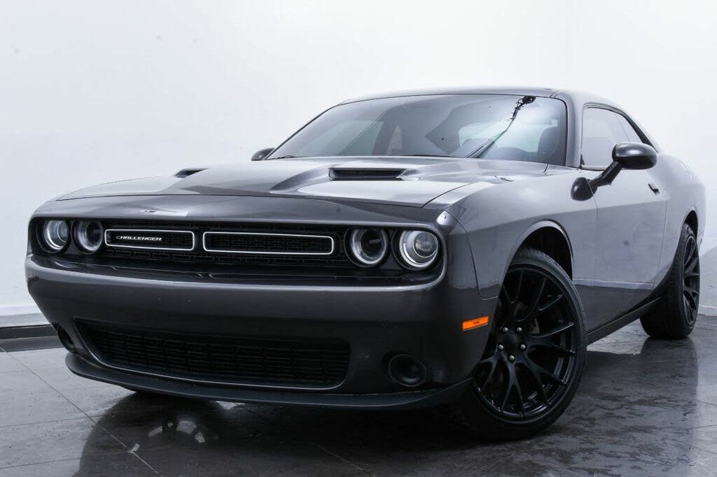 Used 2017 Dodge Challenger for Sale (with Photos) - CarGurus