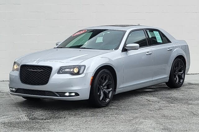 Used Calavan Chrysler Dodge Jeep RAM for Sale (with Photos) - CarGurus