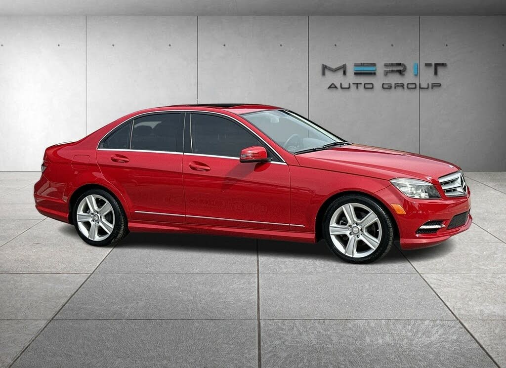 Mercedes 2010 C300 Red
