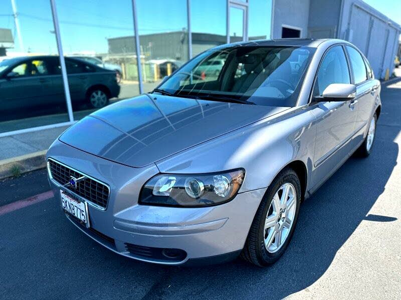 Used 2005 Volvo S40 T5 Turbo for Sale (with Photos) - CarGurus