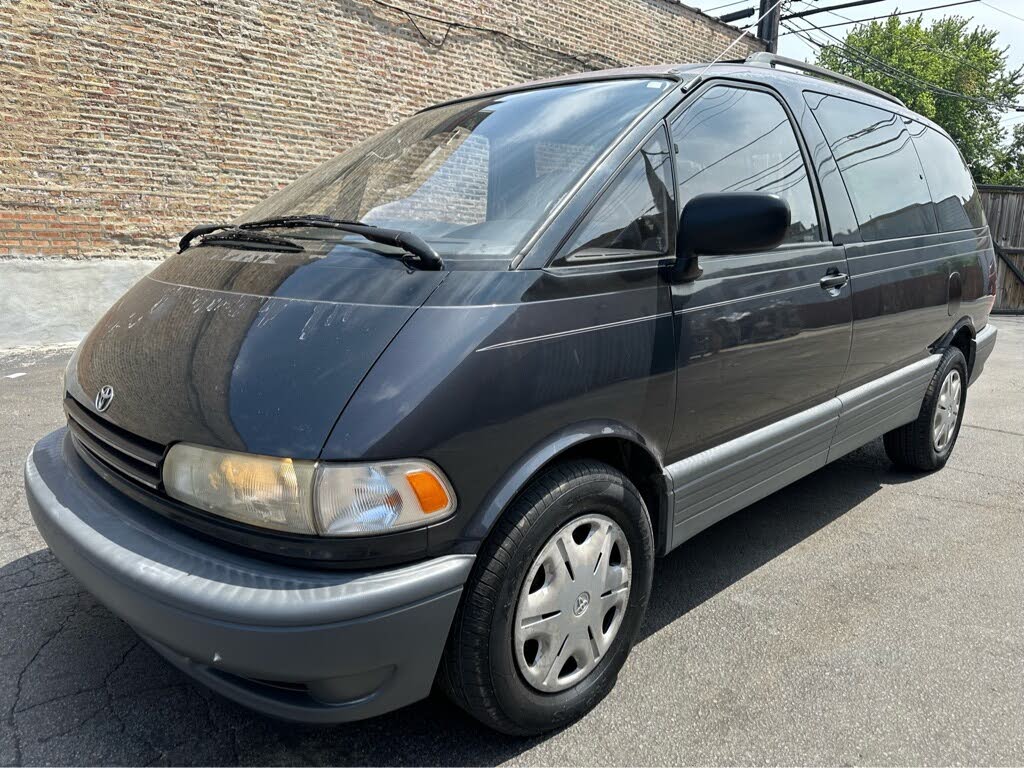 Car Toyota Previa