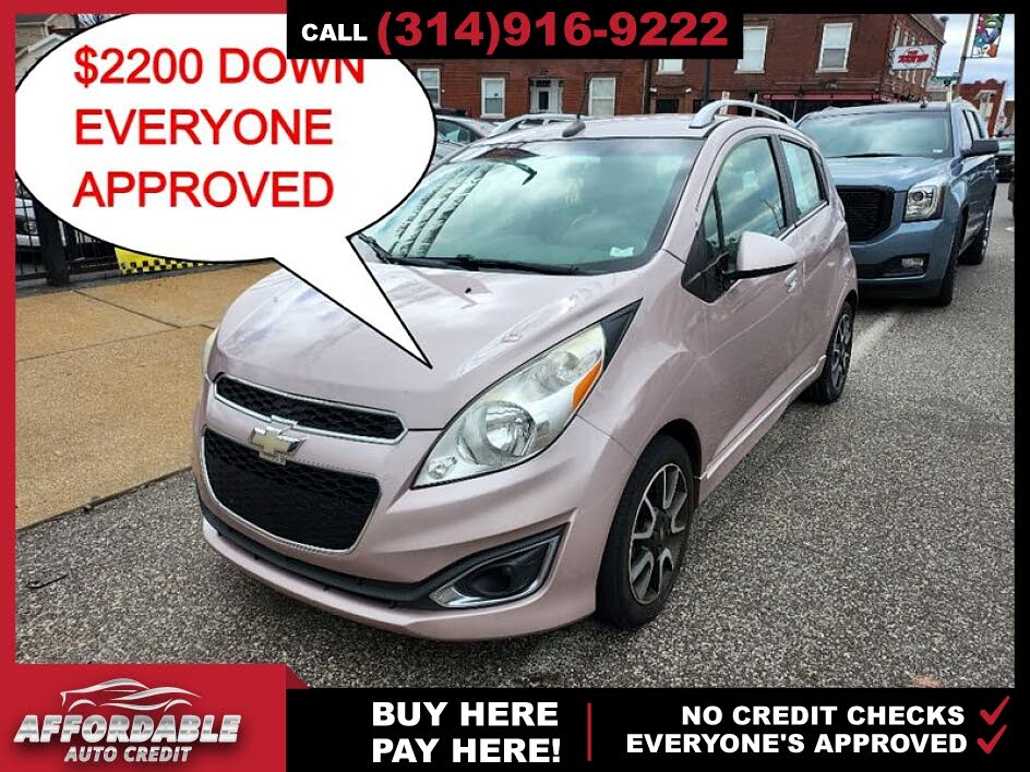Chevrolet Spark Pink