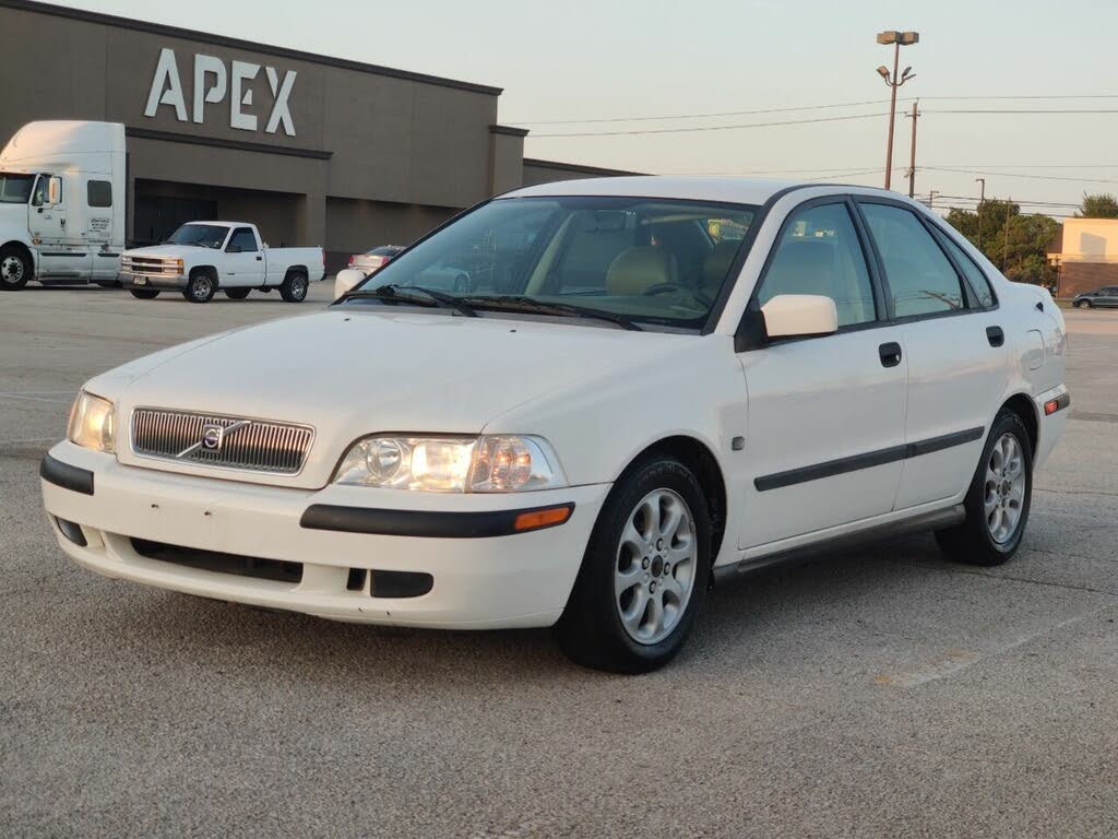 Custom 2001 Volvo S40