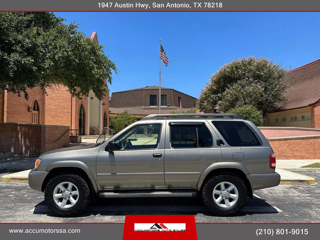 Nissan Pathfinder 2005 Lifted
