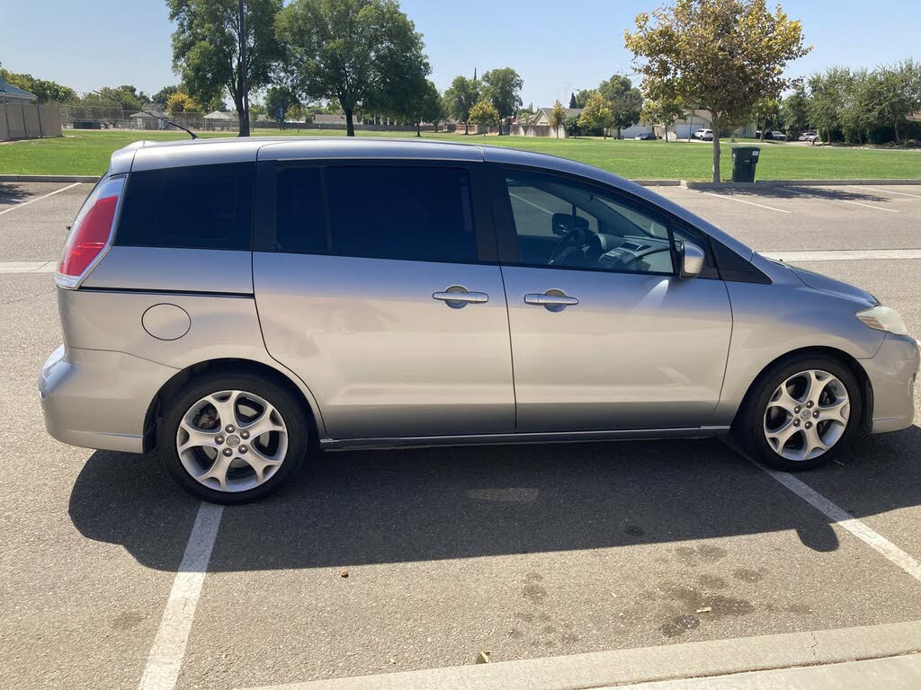 2010 Mazda Minivan