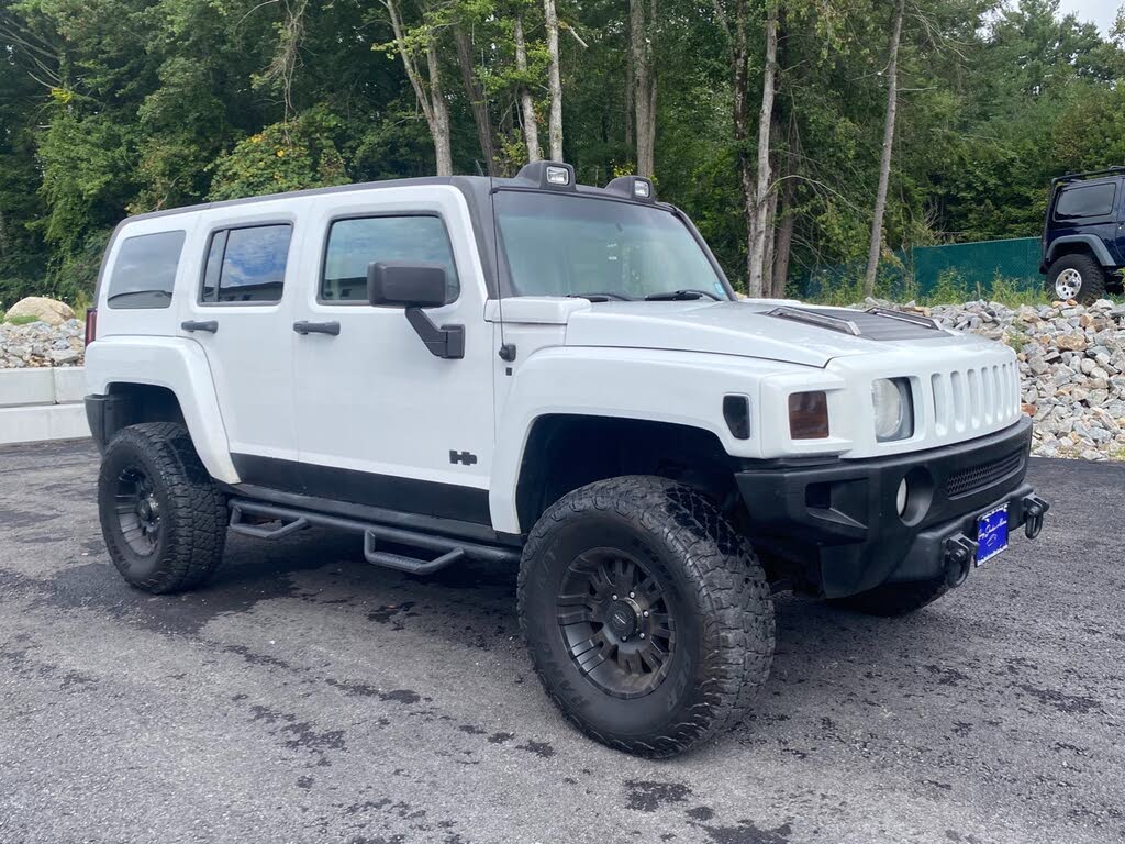 Hummer H3 Lifted White