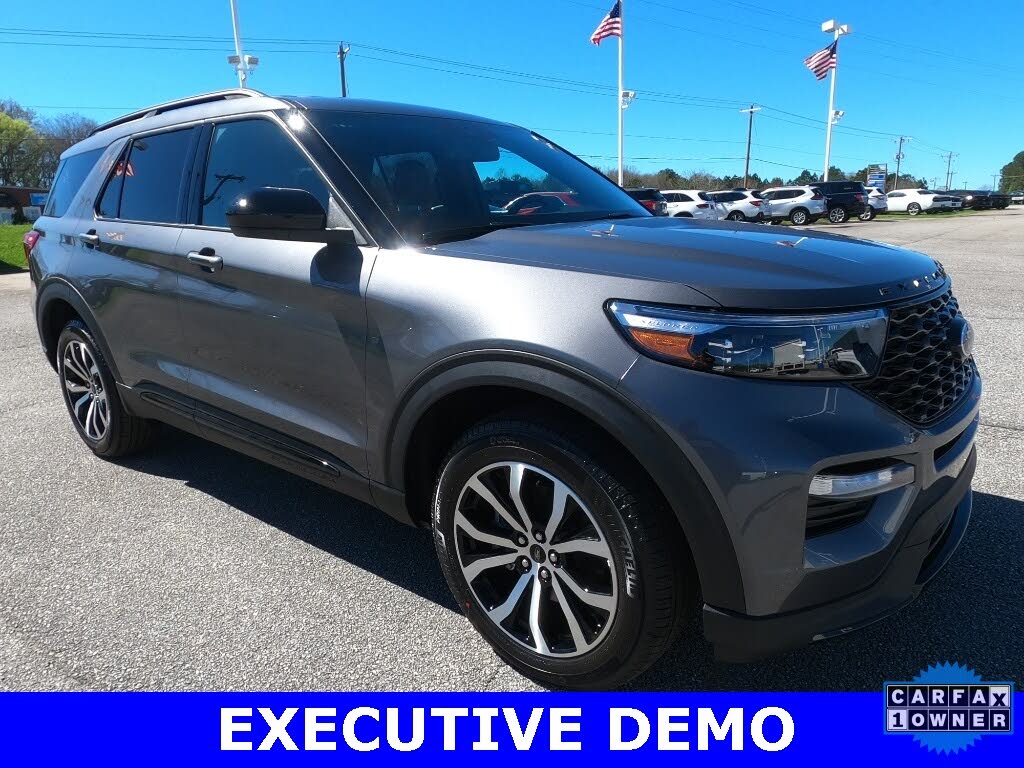 2022 Ford Explorer Sport Magnetic