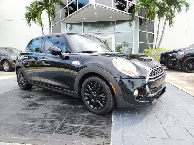 Blacked Out Mini Cooper 4 Door