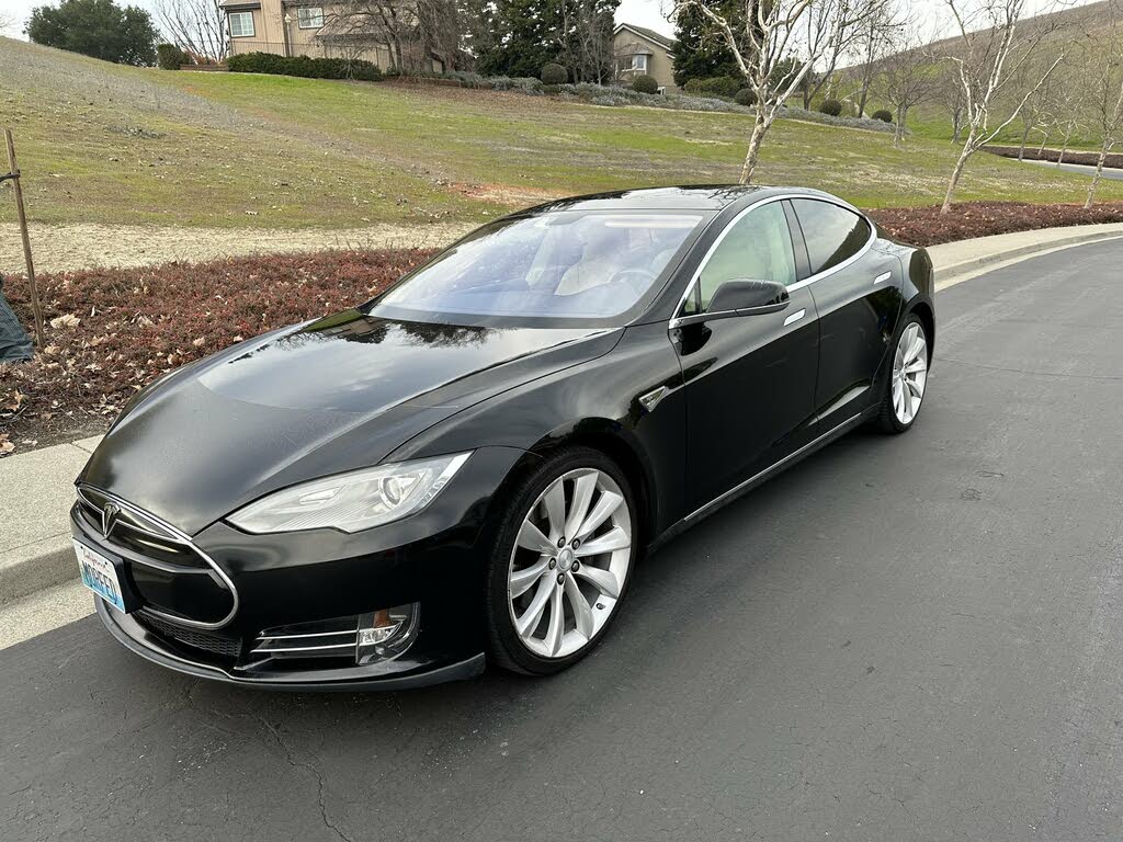 Resale Tesla Model S Signature