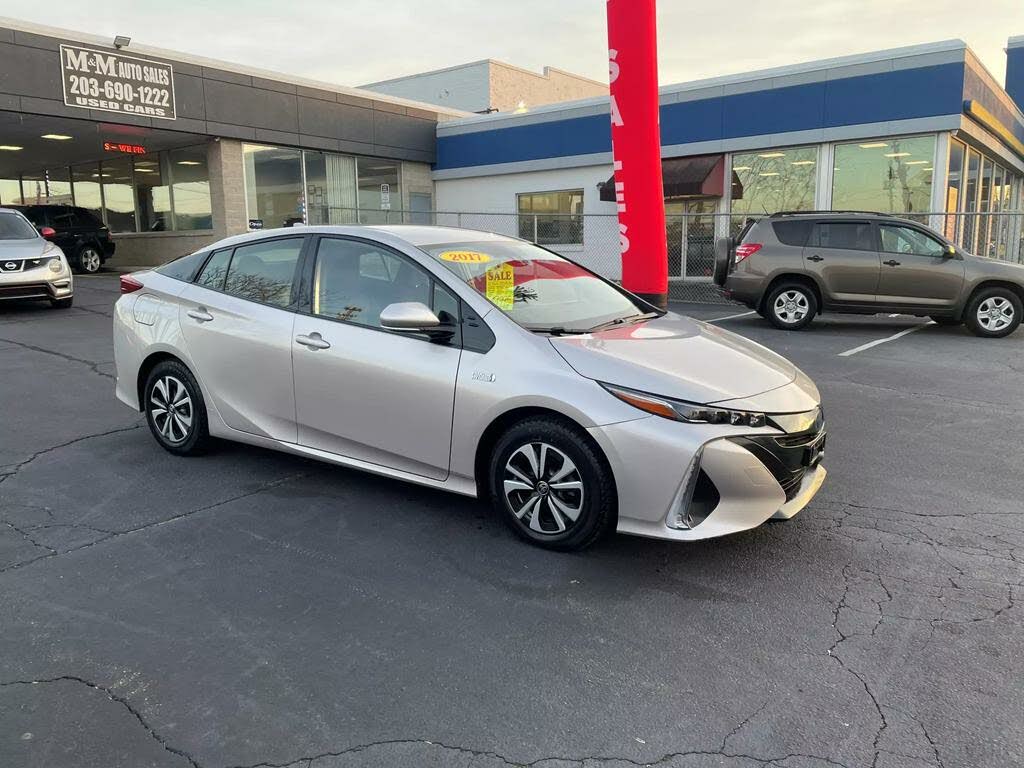 Toyota Prius Prime Price Trends and Pricing Insights