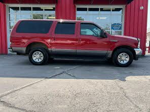 Ford Excursion vs Ford Expedition Comparison - CarGurus