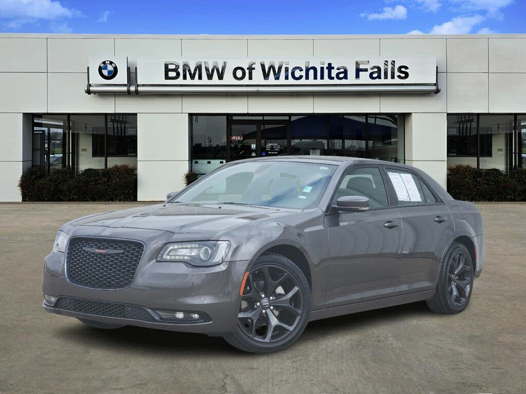 2021 chrysler 300 s for sale near me store