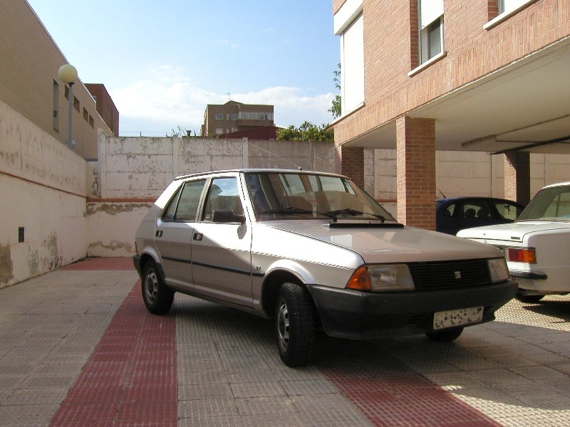Seat Ronda Test Drive Review - CarGurus.ca