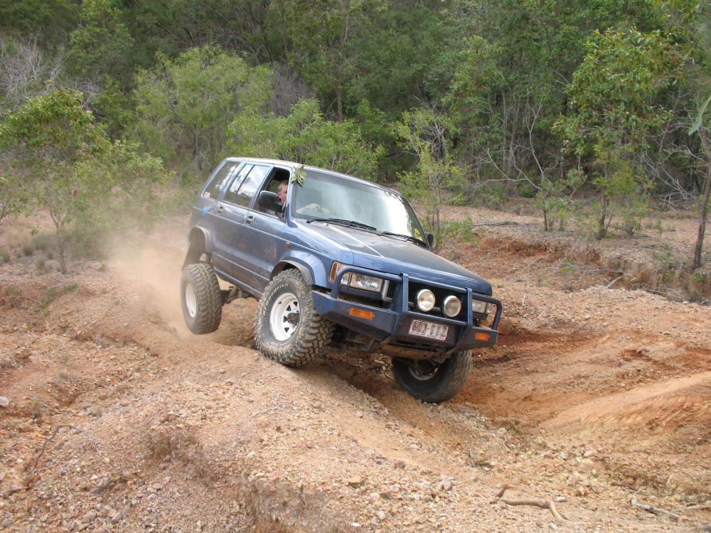 Holden Jackaroo Test Drive Review - CarGurus