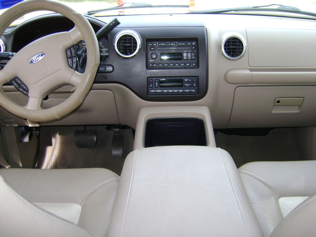 2003 Ford Expedition - Interior Pictures - CarGurus