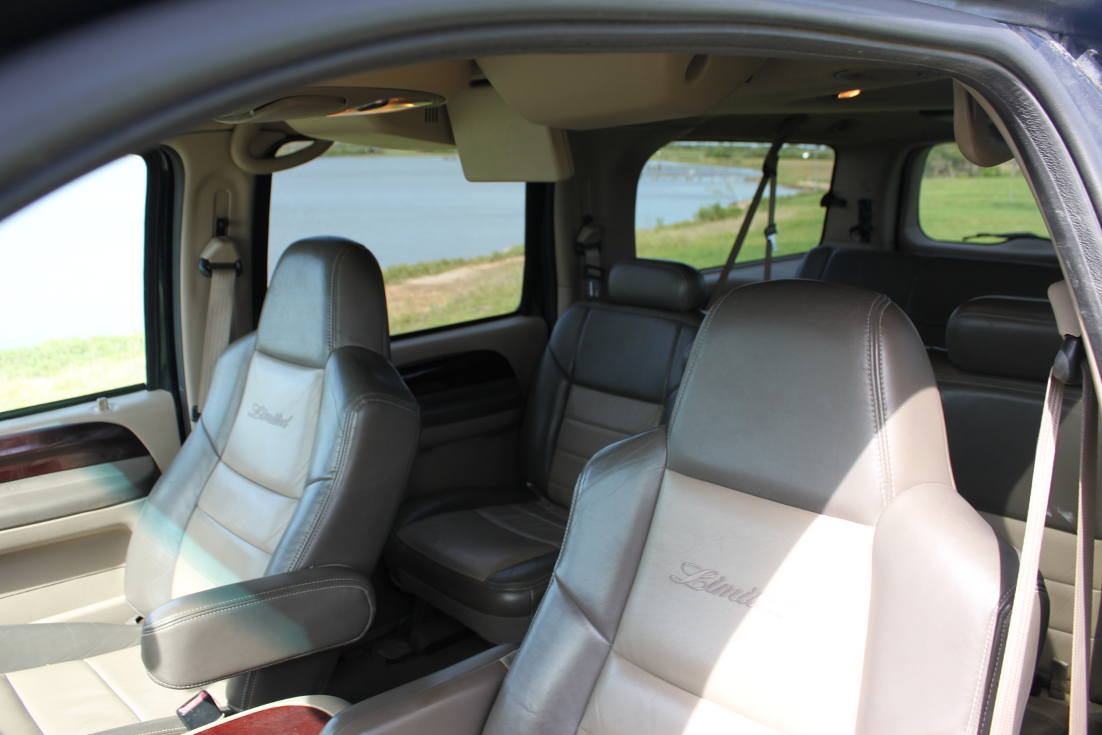 2002 Ford Excursion - Interior Pictures - CarGurus