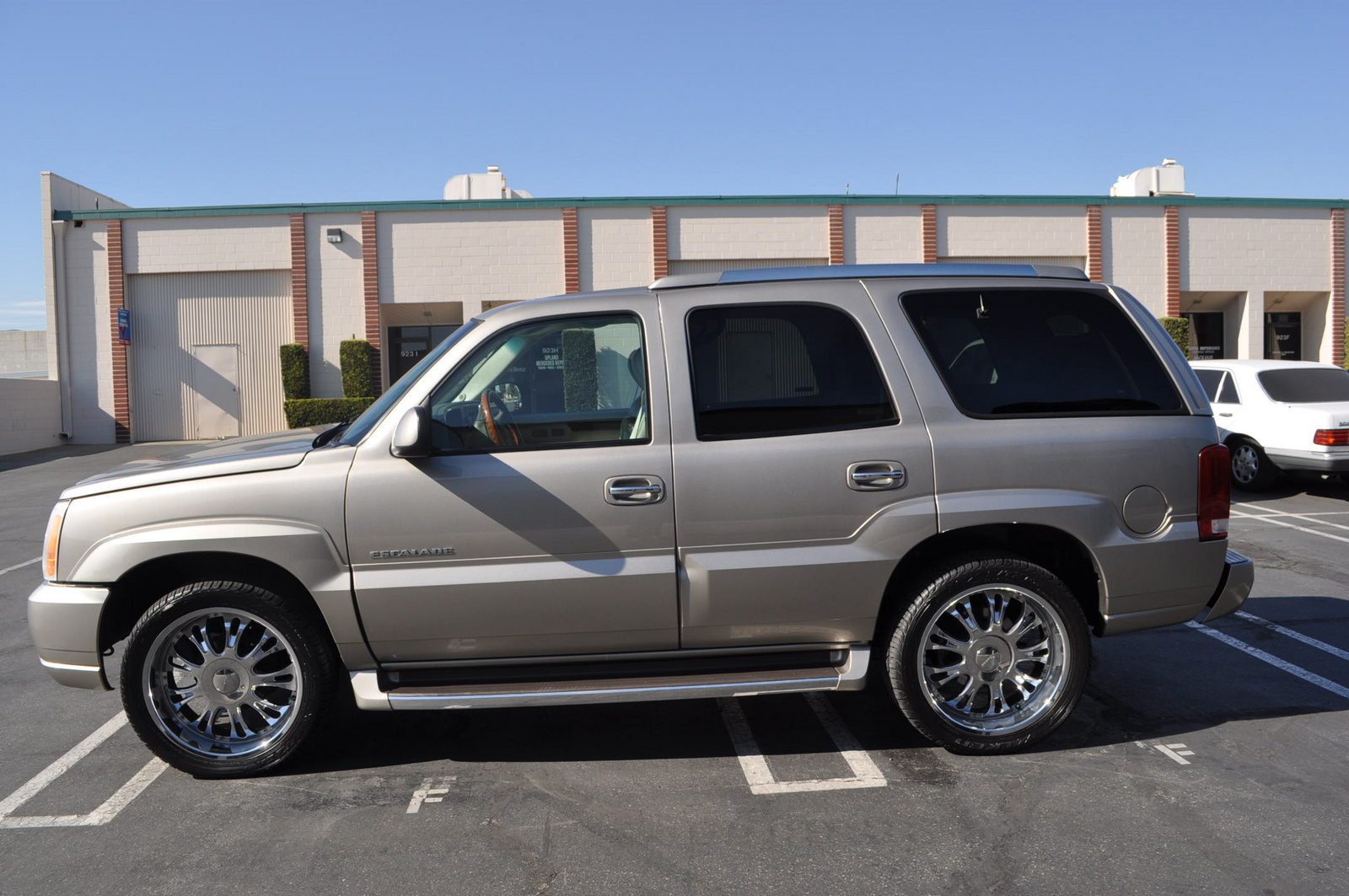 2002 Cadillac Escalade - Pictures - CarGurus