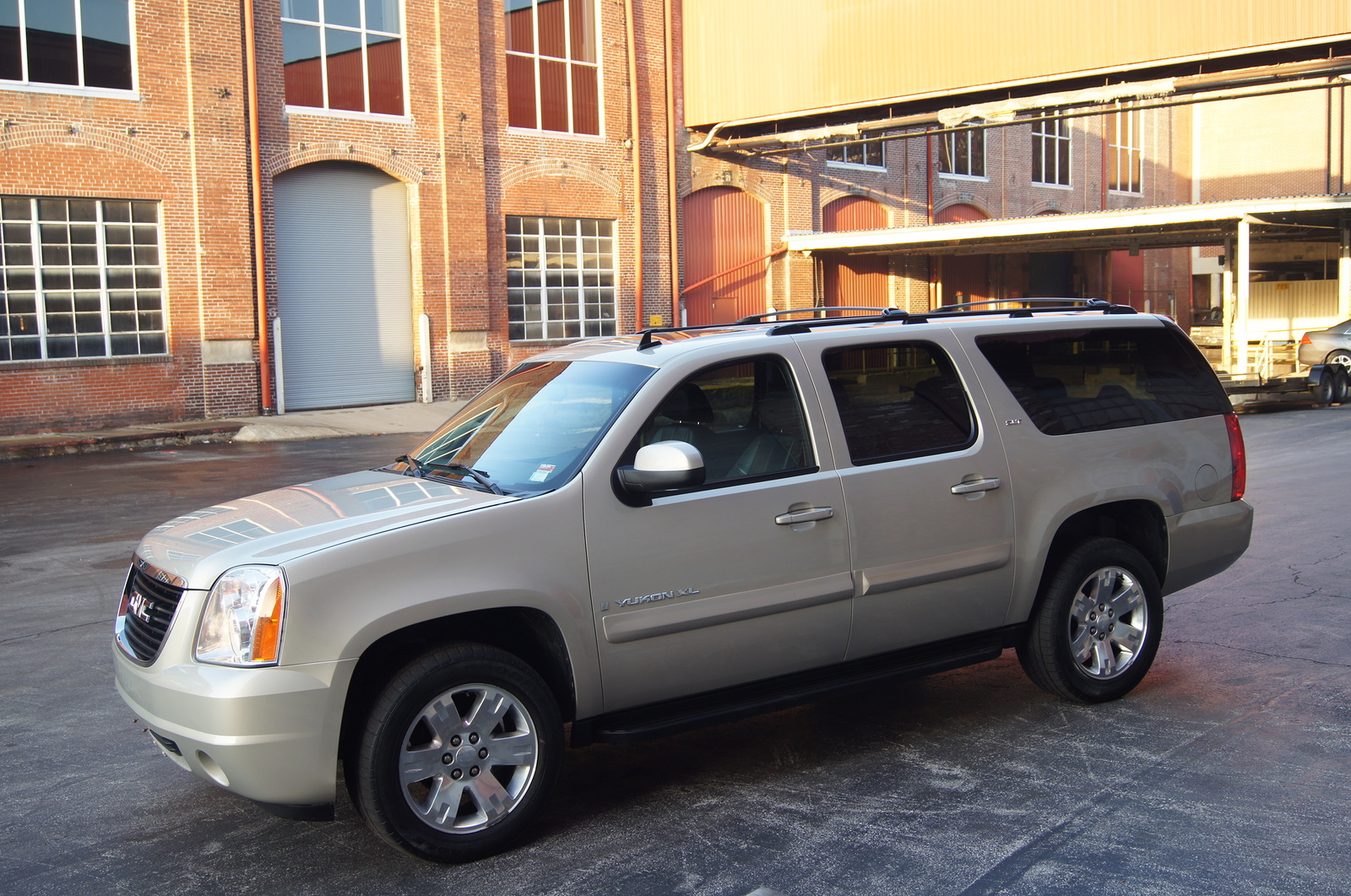 2007 GMC Yukon XL - Overview - CarGurus
